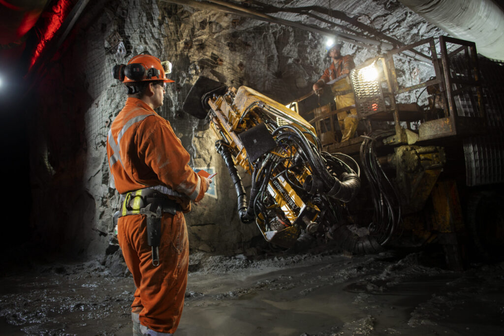 Media Gallery - Burgundy Diamond Mines Ltd